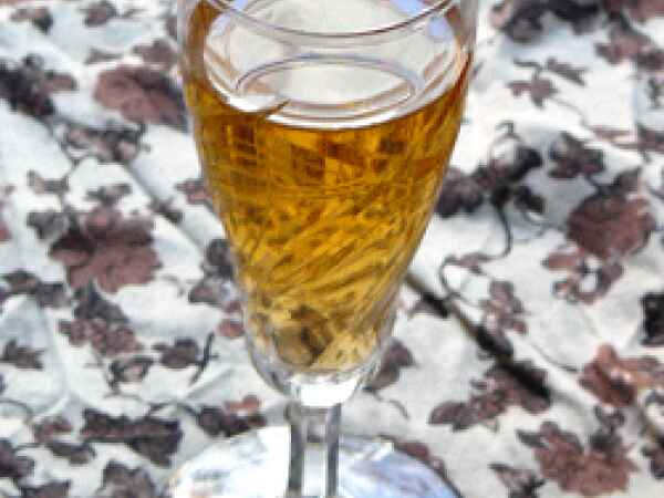 Receta de licor de membrillo fácil y casera