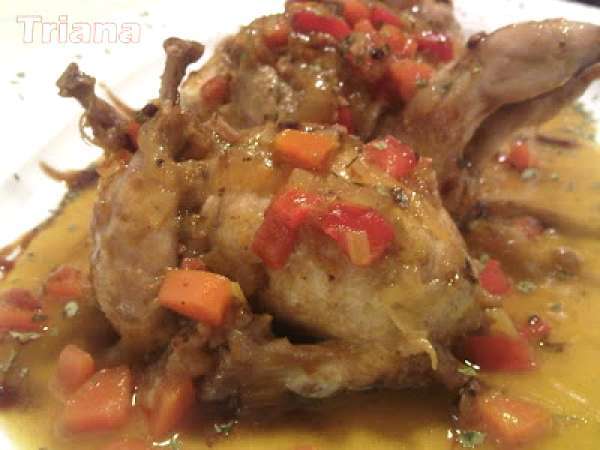 Receta de codornices al horno con patatas y bacon