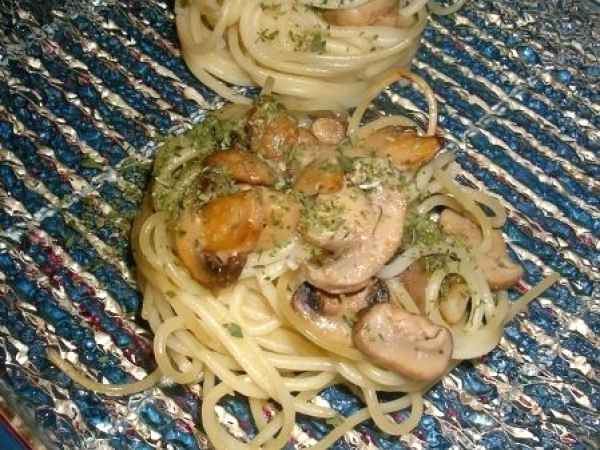 Receta de nidos de pasta al horno con espaguetis sobrantes