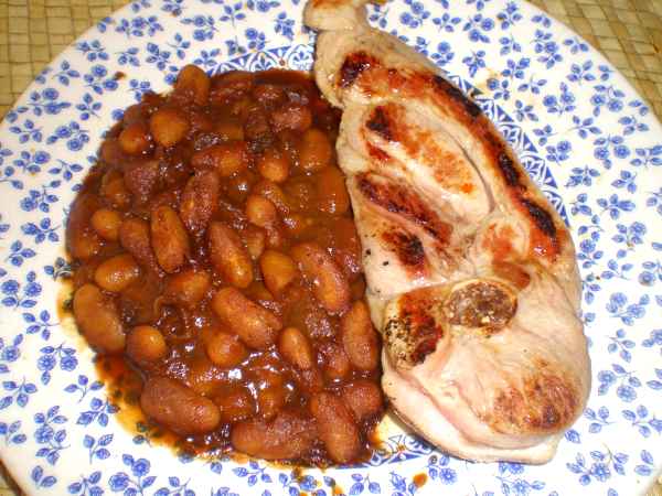 Barbacoa de borrego en pozo con penca de maguey. - Receta Petitchef