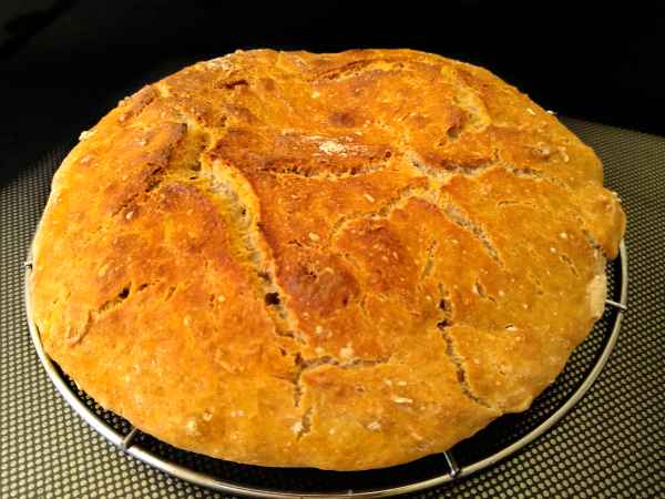 Receta de pan amasado chileno con pebre