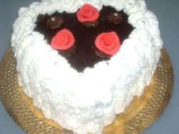 Receta de tarta rayada de trufa y chocolate