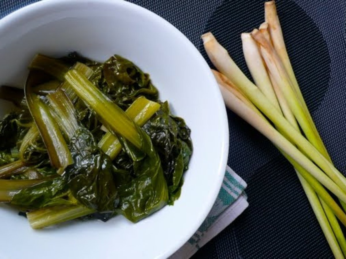 Acelgas cocidas con lemongrass - Receta Petitchef