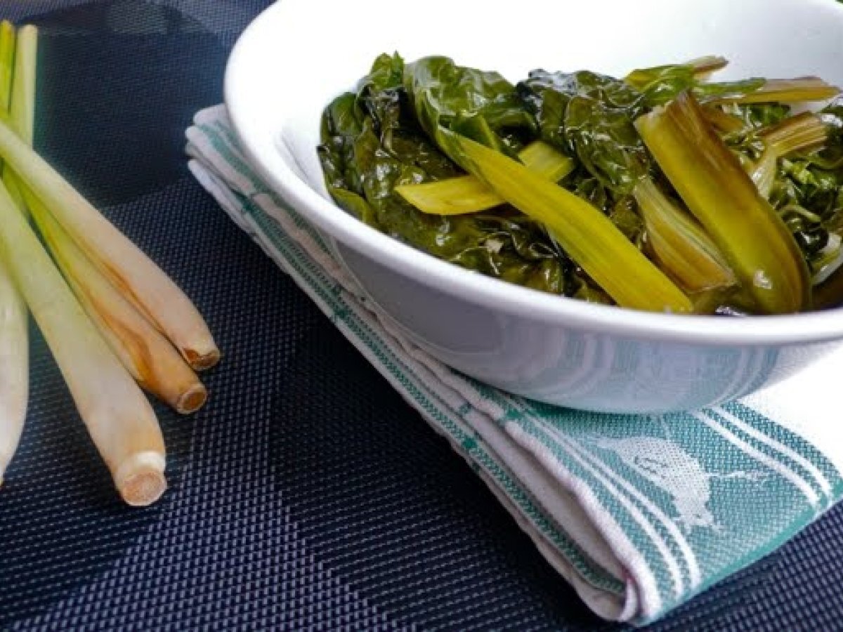 Acelgas cocidas con lemongrass - Receta Petitchef