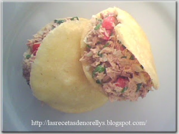 Receta de arepas fritas con ensaladilla de atún
