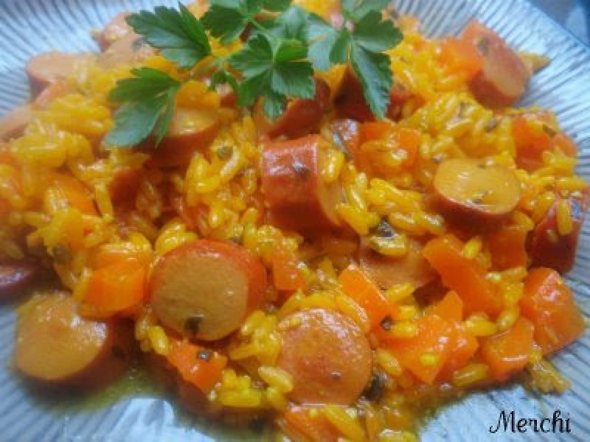 Receta de arroz con salchichas fácil y deliciosa