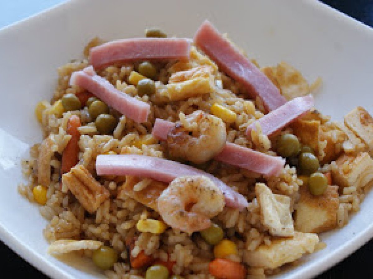 Receta de arroz tres delicias con jamón york