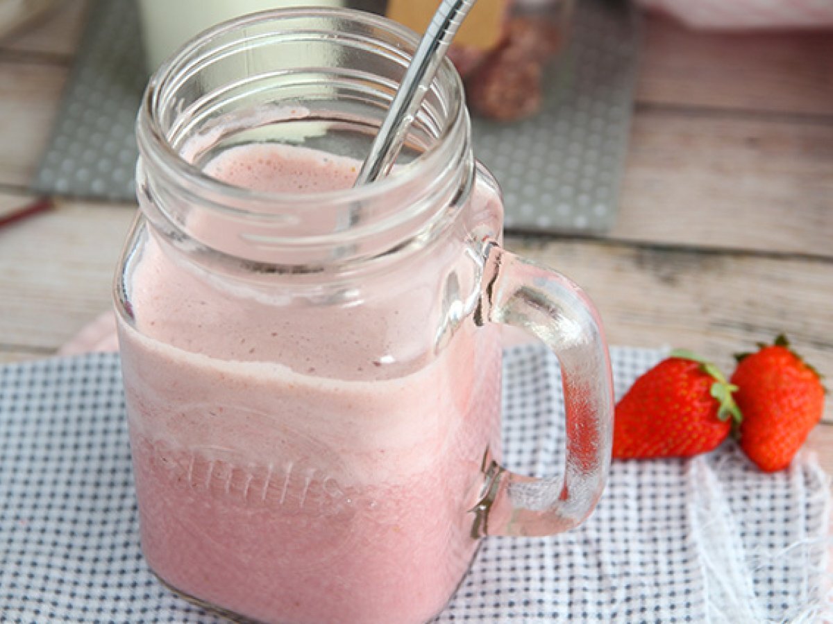 Receta de batido vegano de frutos rojos