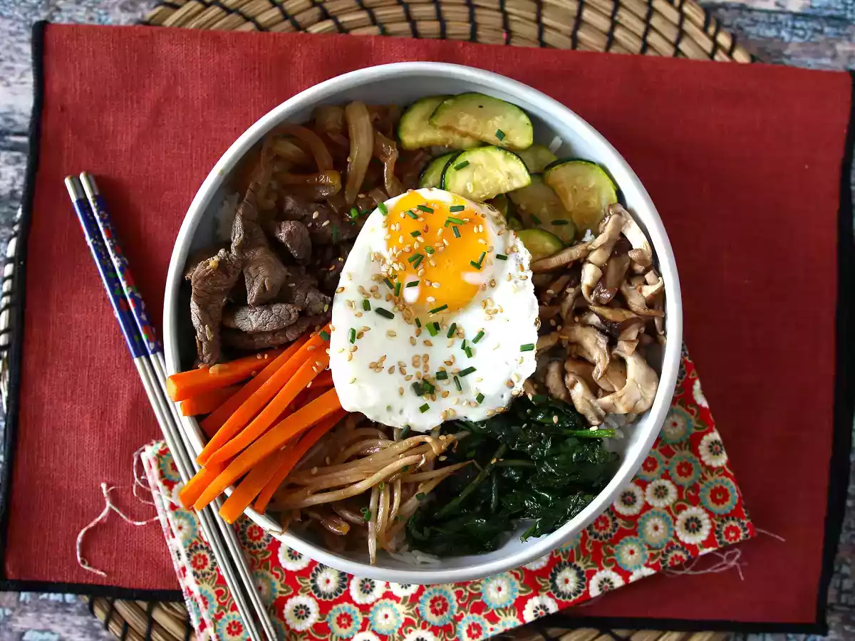 Receta de bibimbap, plato tradicional coreano