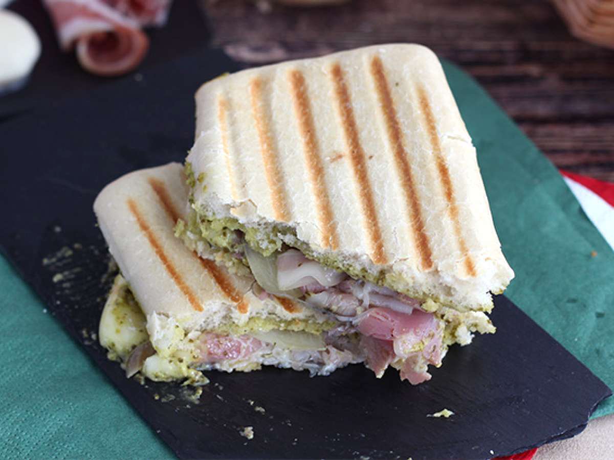 Receta de bocata italiano: pesto, mozzarella y bacon