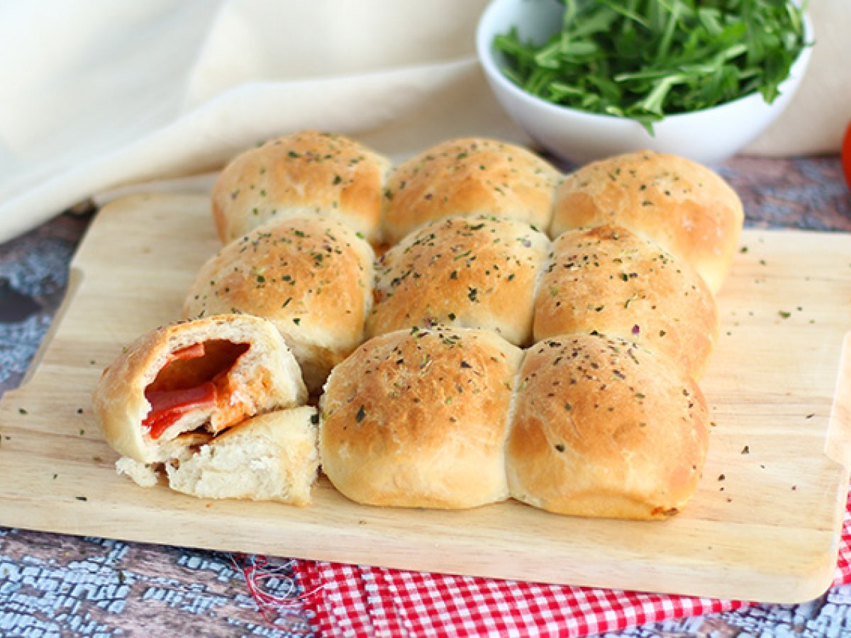 Receta de bollitos de pizza con jamón y queso