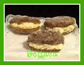 Receta fácil de bollos rellenos de crema pastelera