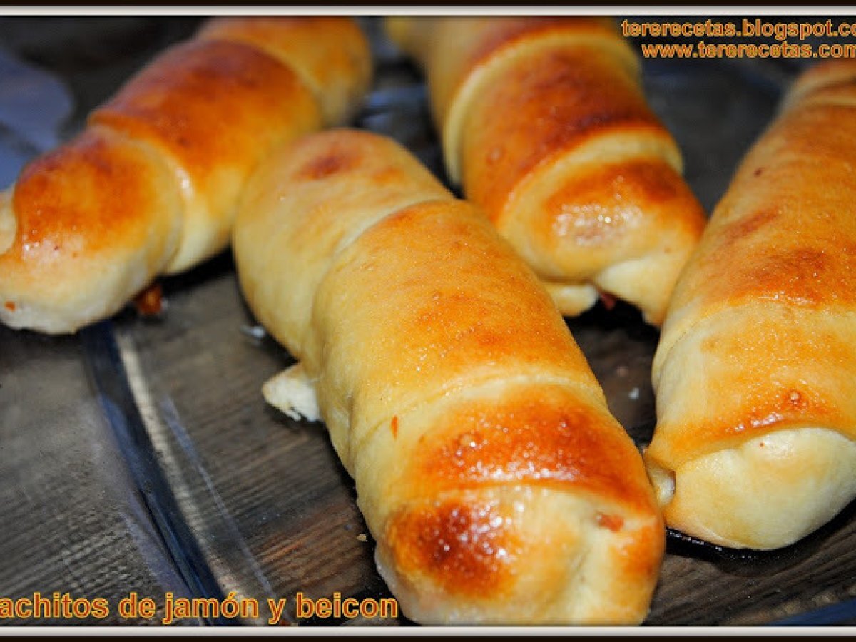 Receta de cachitos venezolanos de jamón y beicon