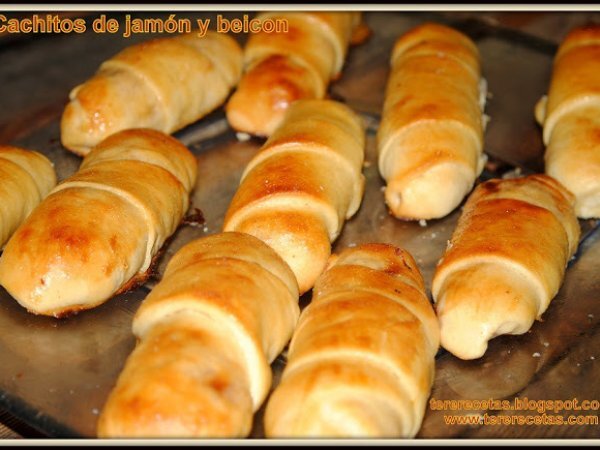 Receta de cachitos venezolanos de jamón y beicon