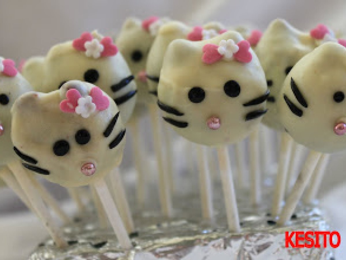 Cakes pops de hello kitty - Receta Petitchef