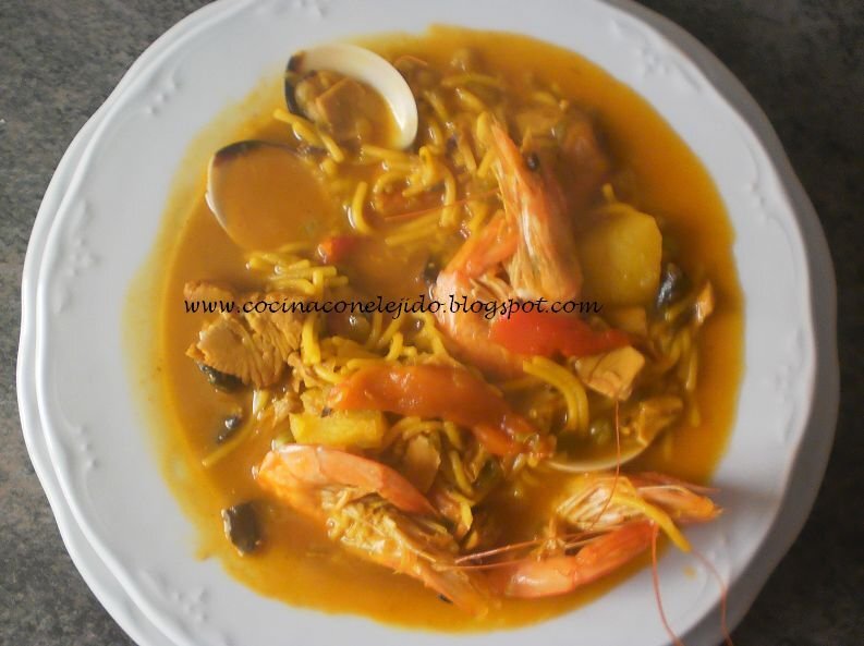 Receta de cazuela de fideos con bonito en salazón