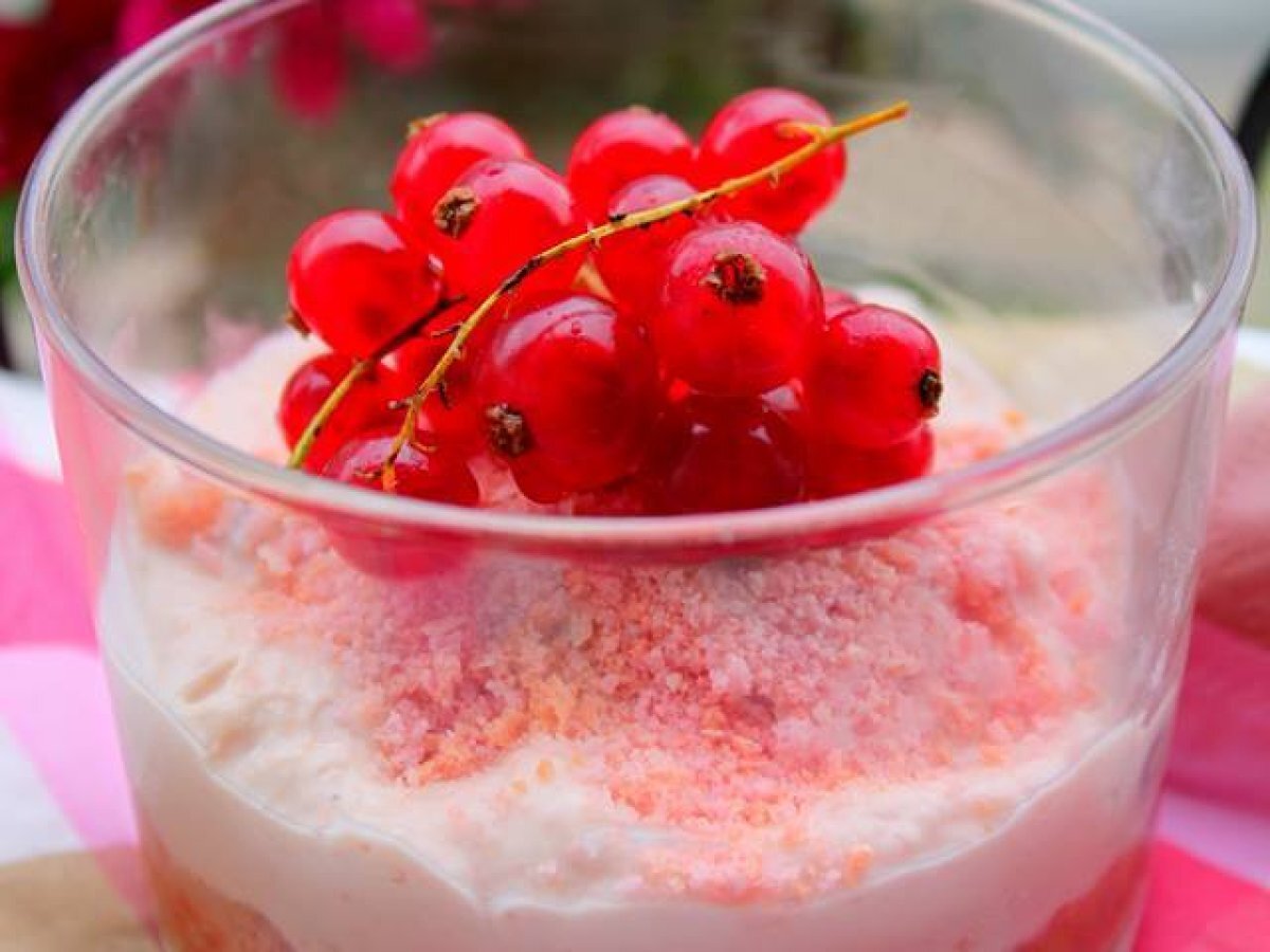Receta de cheesecake de grosellas fácil y delicioso