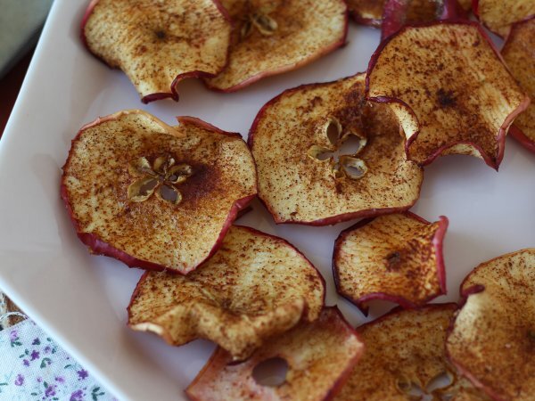 Receta de chips de manzana y canela en freidora de aire
