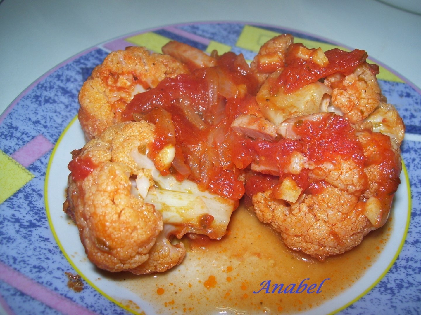 Receta de coliflor con salsa y bacon fácil y deliciosa