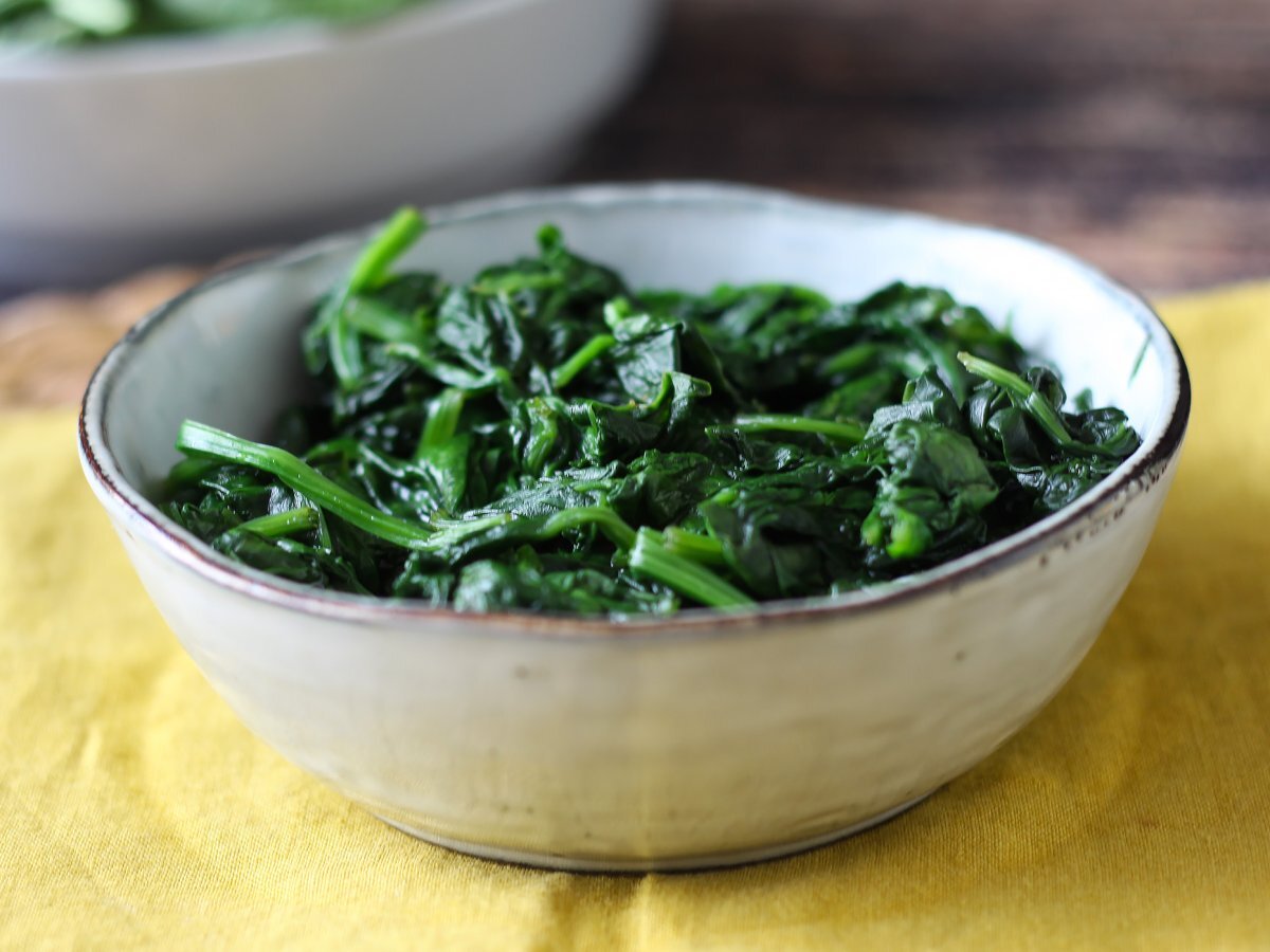 Receta: cómo cocinar espinacas frescas
