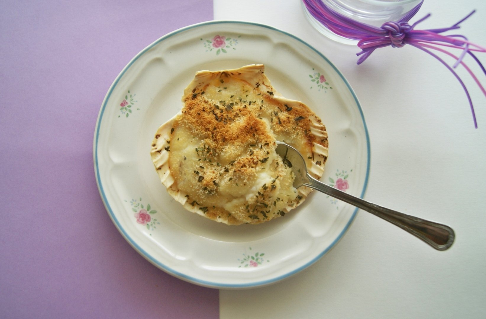 Receta de conchas rellenas de merluza y gambas fácil