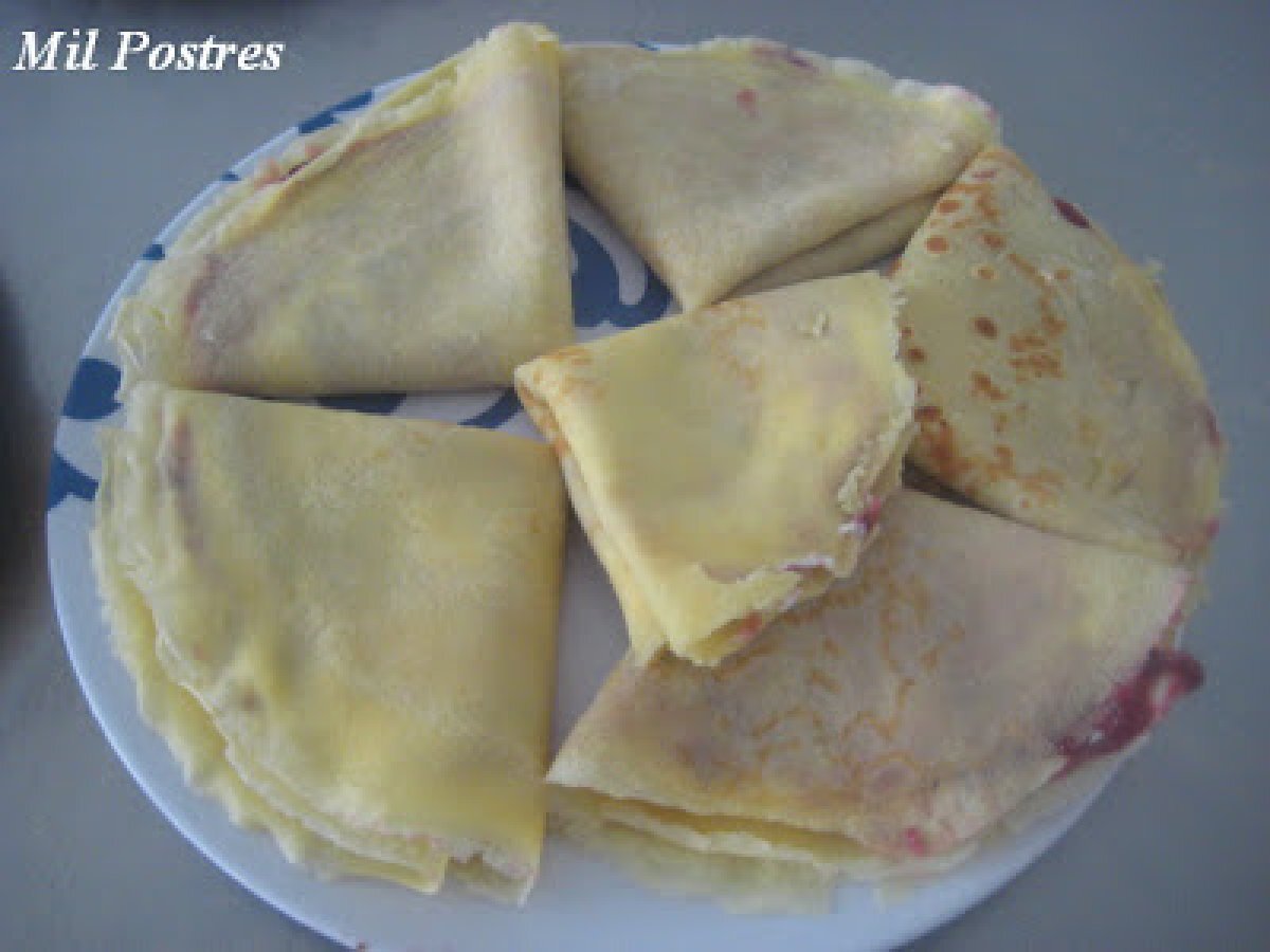Receta de crepes con queso fresco y mermelada de cerezas