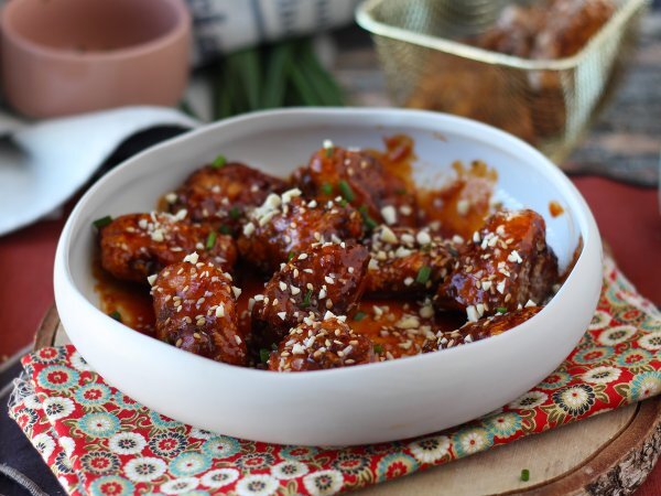 Receta de dakgangjeong: pollo frito coreano con gochujang