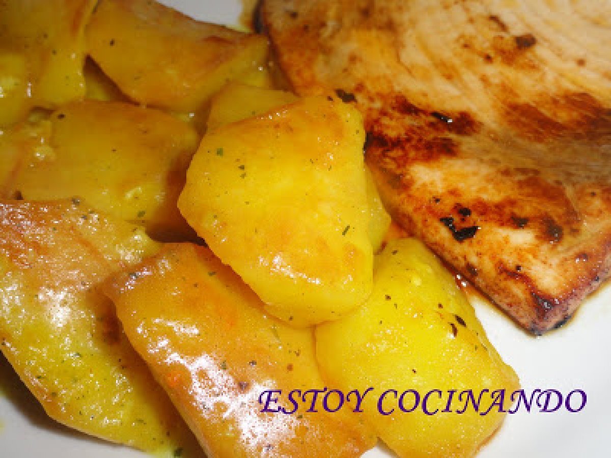 Receta de emperador al pimentón con limón y patatas