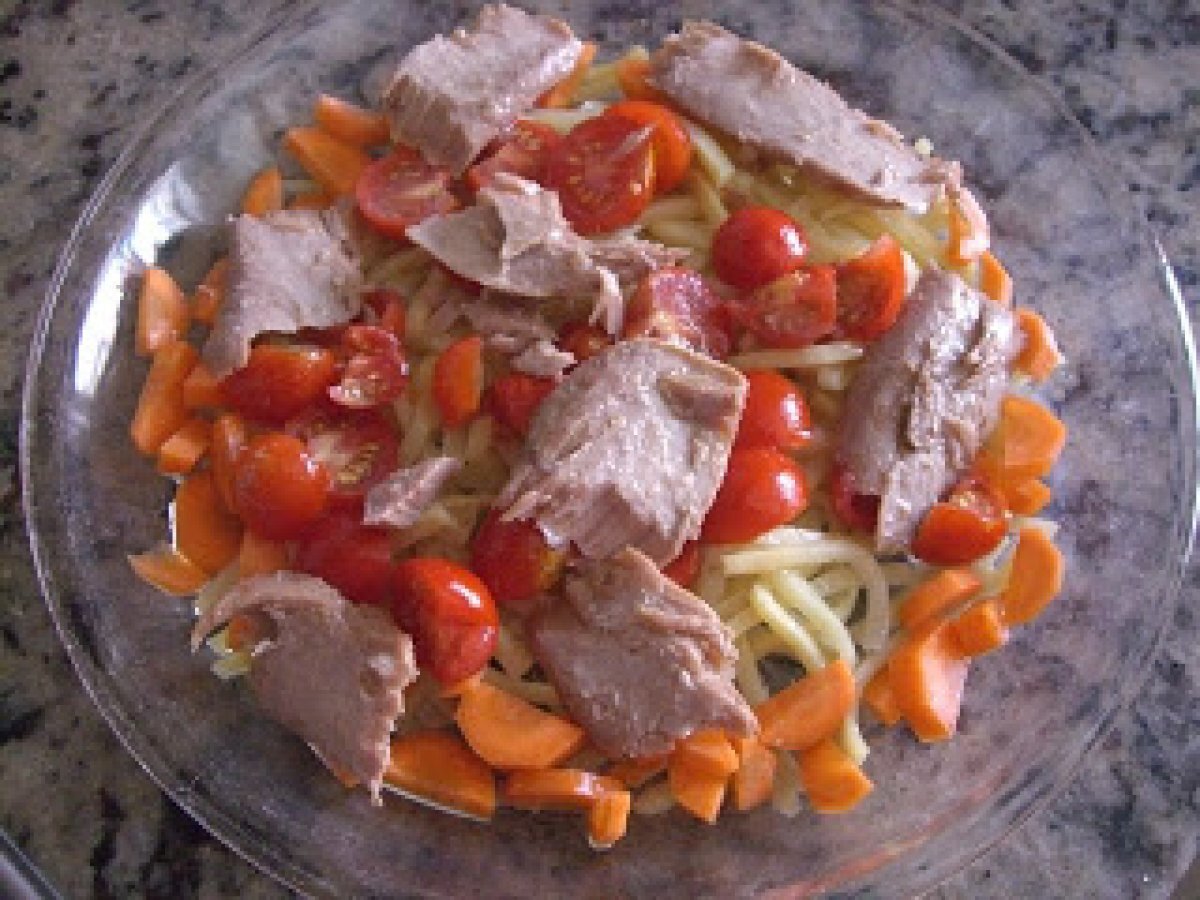 Ensalada de brotes de bambú y ventresca receta fácil