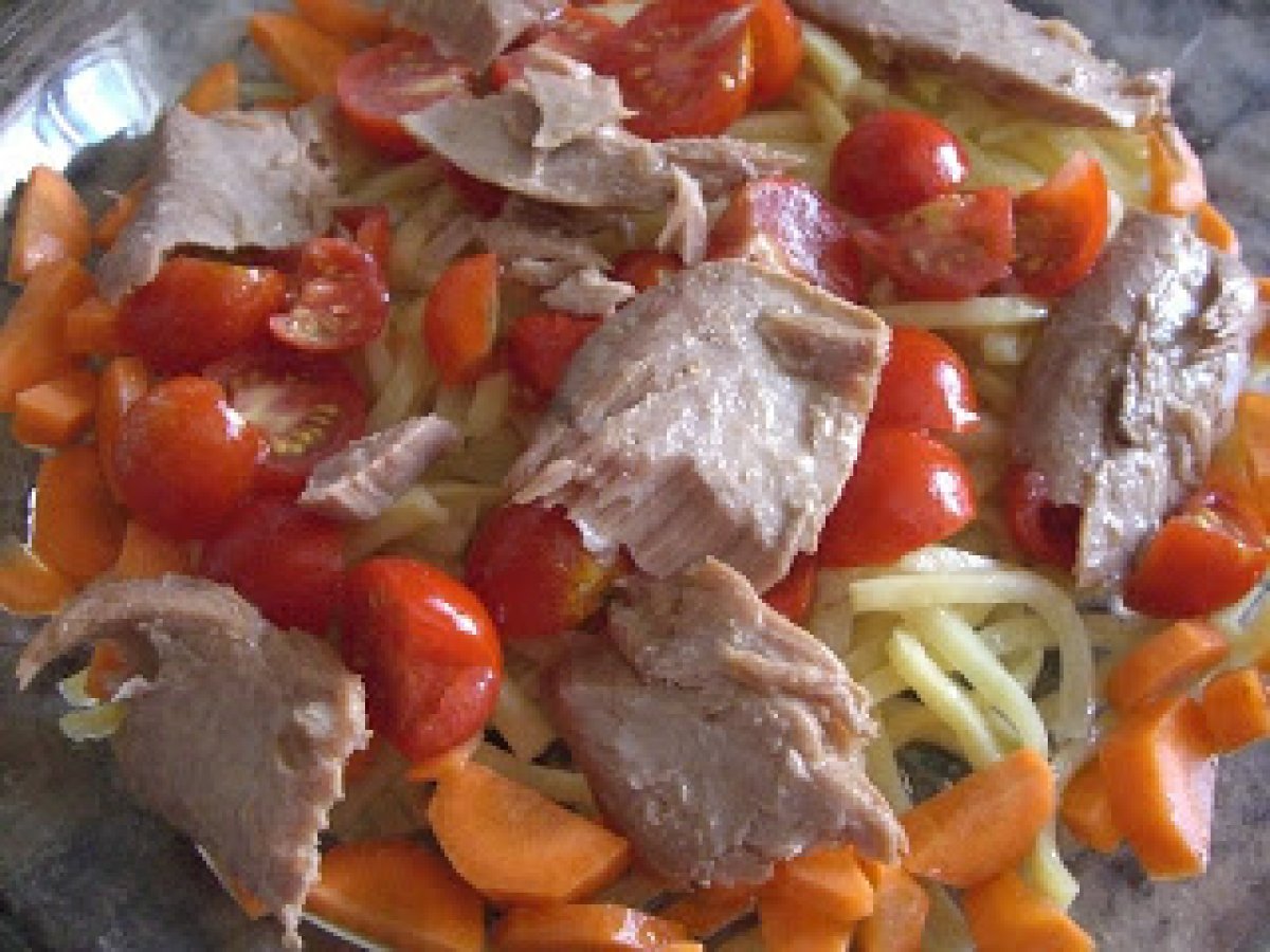 Ensalada de brotes de bambú y ventresca receta fácil