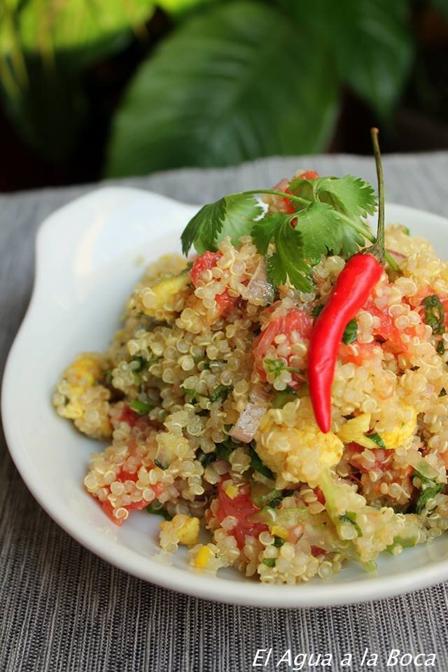 Receta de ensalada de quinoa, pollo y pomelo saludable