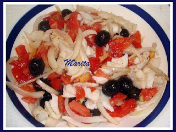 Receta de esqueixada de bacalao fácil y deliciosa