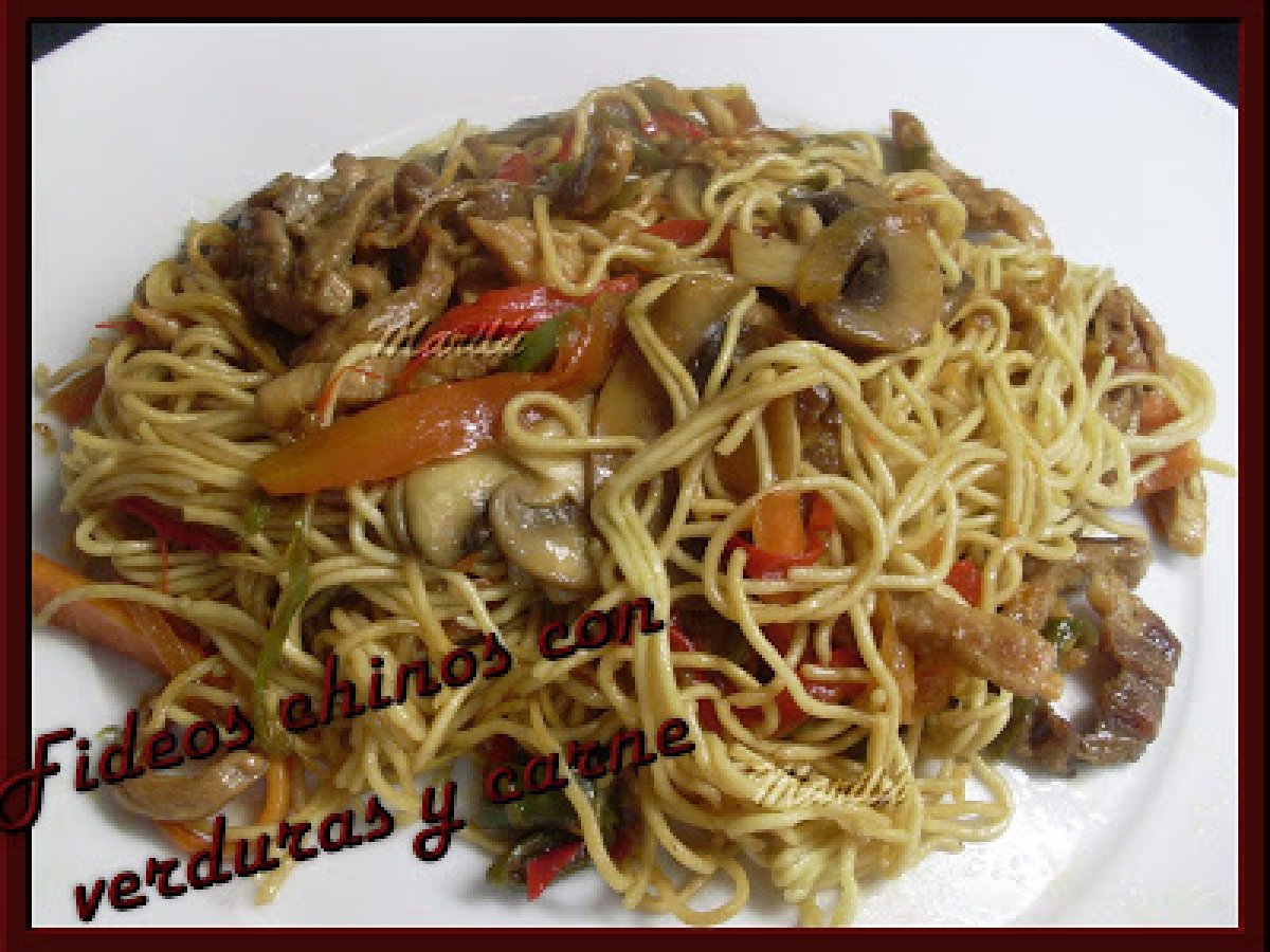 Receta de fideos chinos con verduras y carne