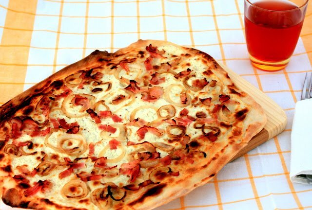Receta de flammkuchen o tarte flambée