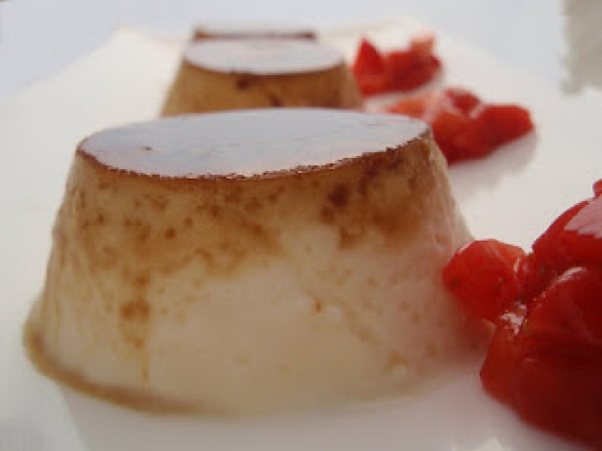 Flan de nata con fresas - Receta Petitchef