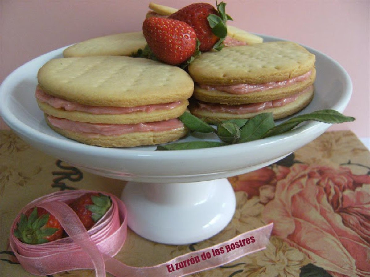 Receta de galletas rellenas de crema de fresa