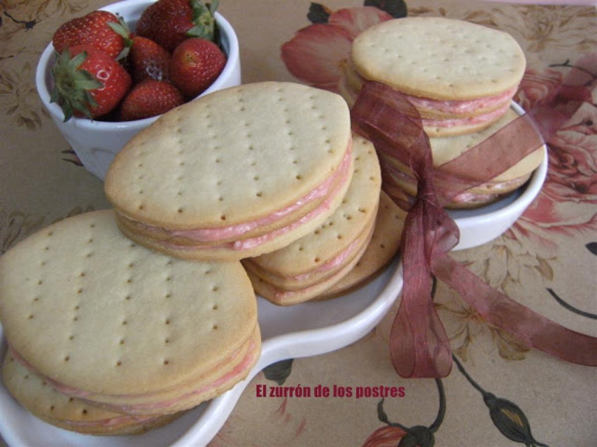 Receta de galletas rellenas de crema de fresa
