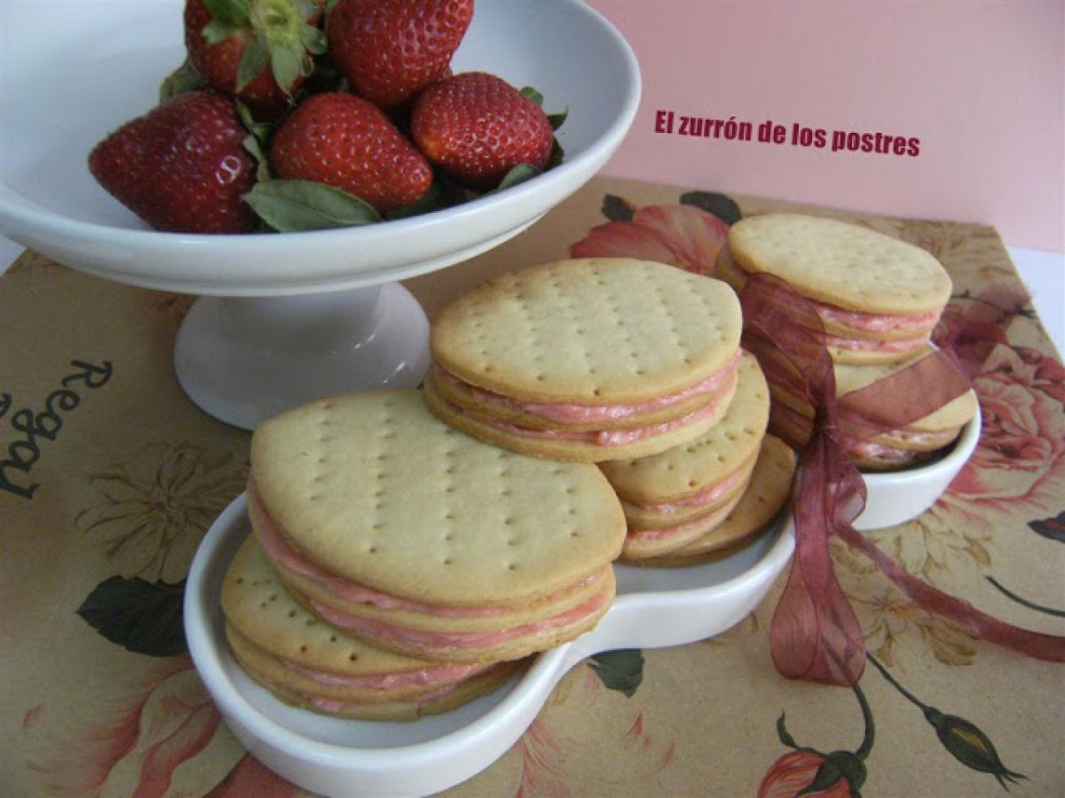 Receta de galletas rellenas de crema de fresa