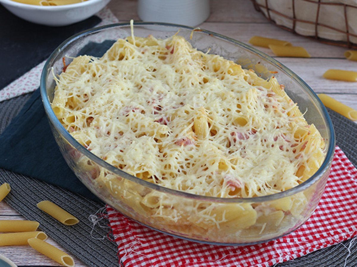 Receta de macarrones gratinados con queso y jamón
