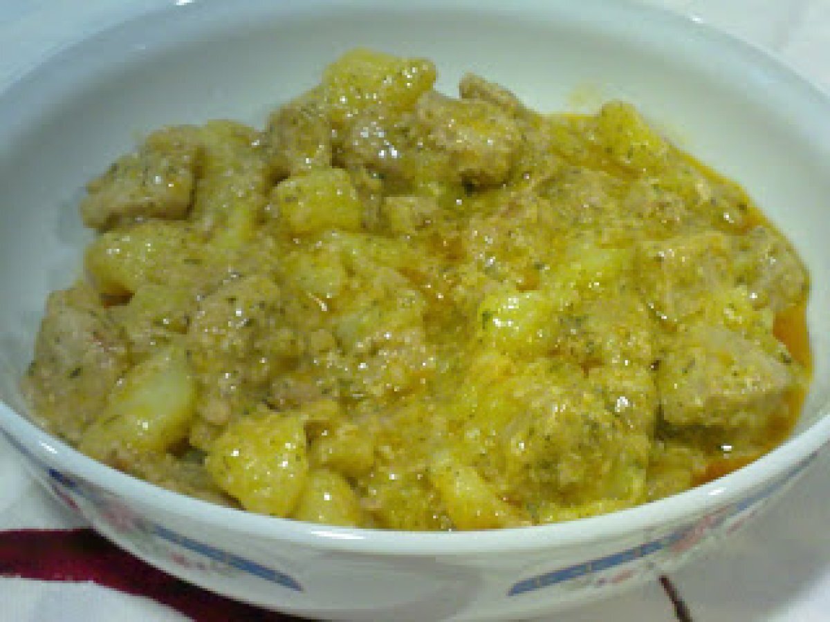 Receta de guisado de atún con patatas