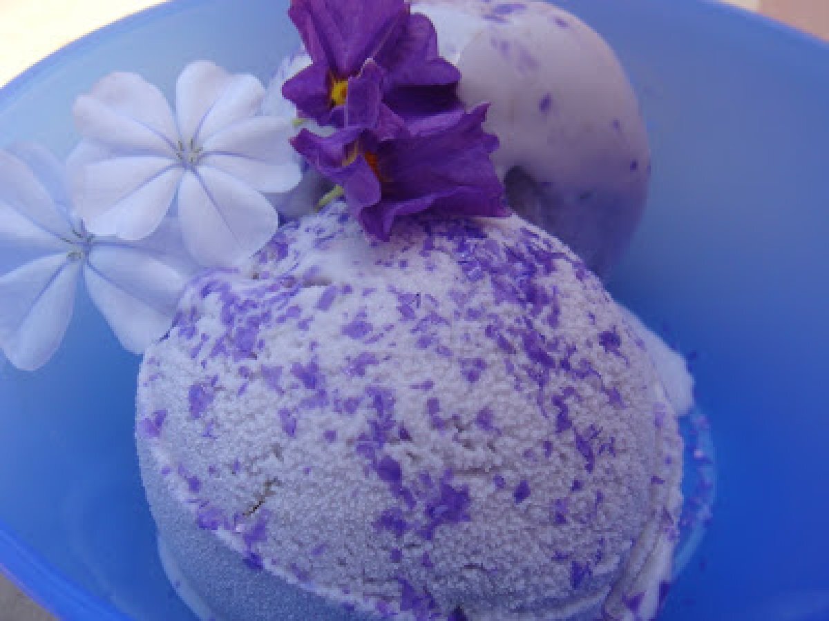 Receta de helado de violetas fácil y delicioso