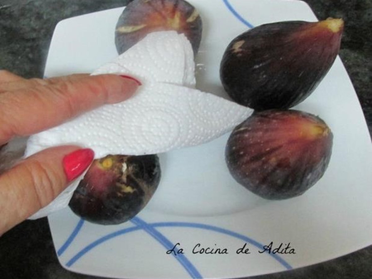 Higos rellenos de queso con miel - Receta Petitchef