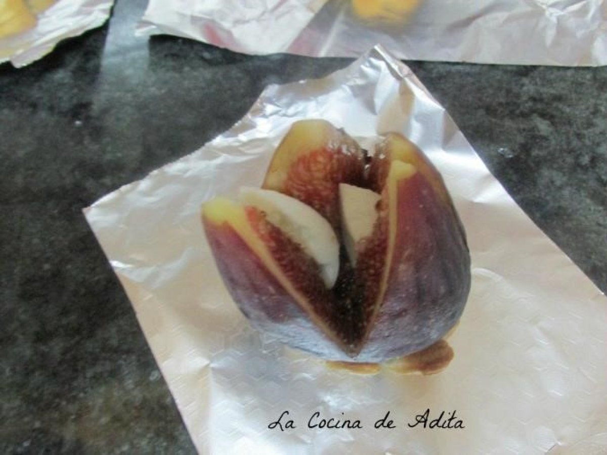 Higos rellenos de queso con miel - Receta Petitchef