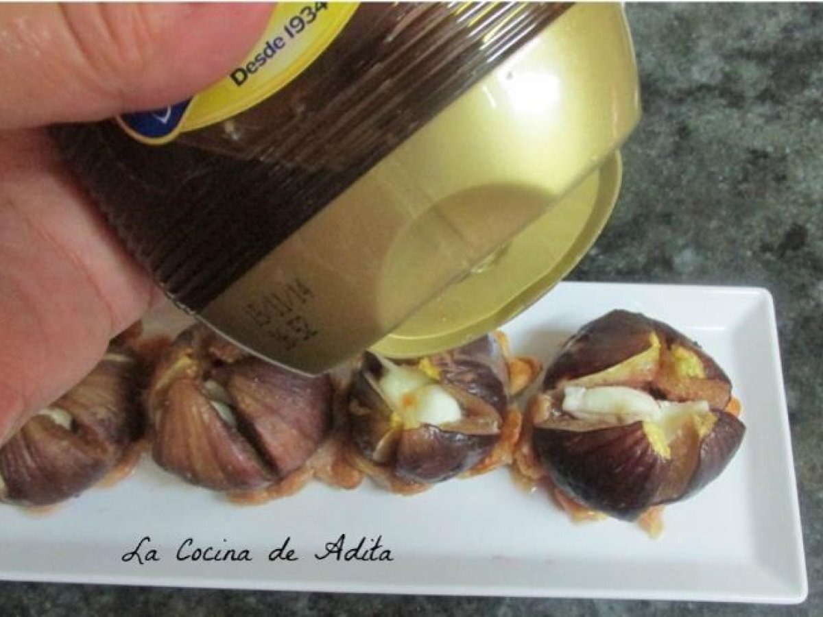 Higos rellenos de queso con miel - Receta Petitchef