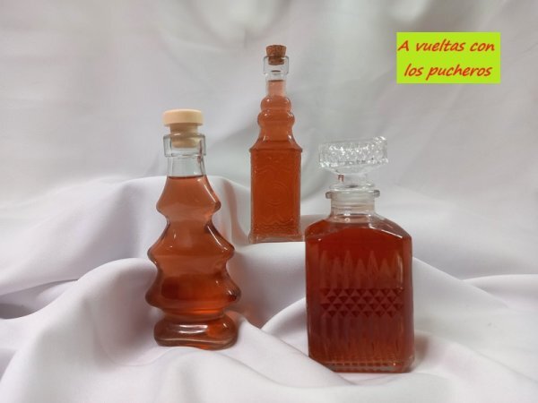 Receta de licor de granada con anís