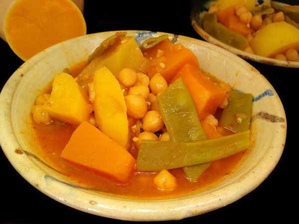 Receta de olla gitana: potaje murciano de legumbres