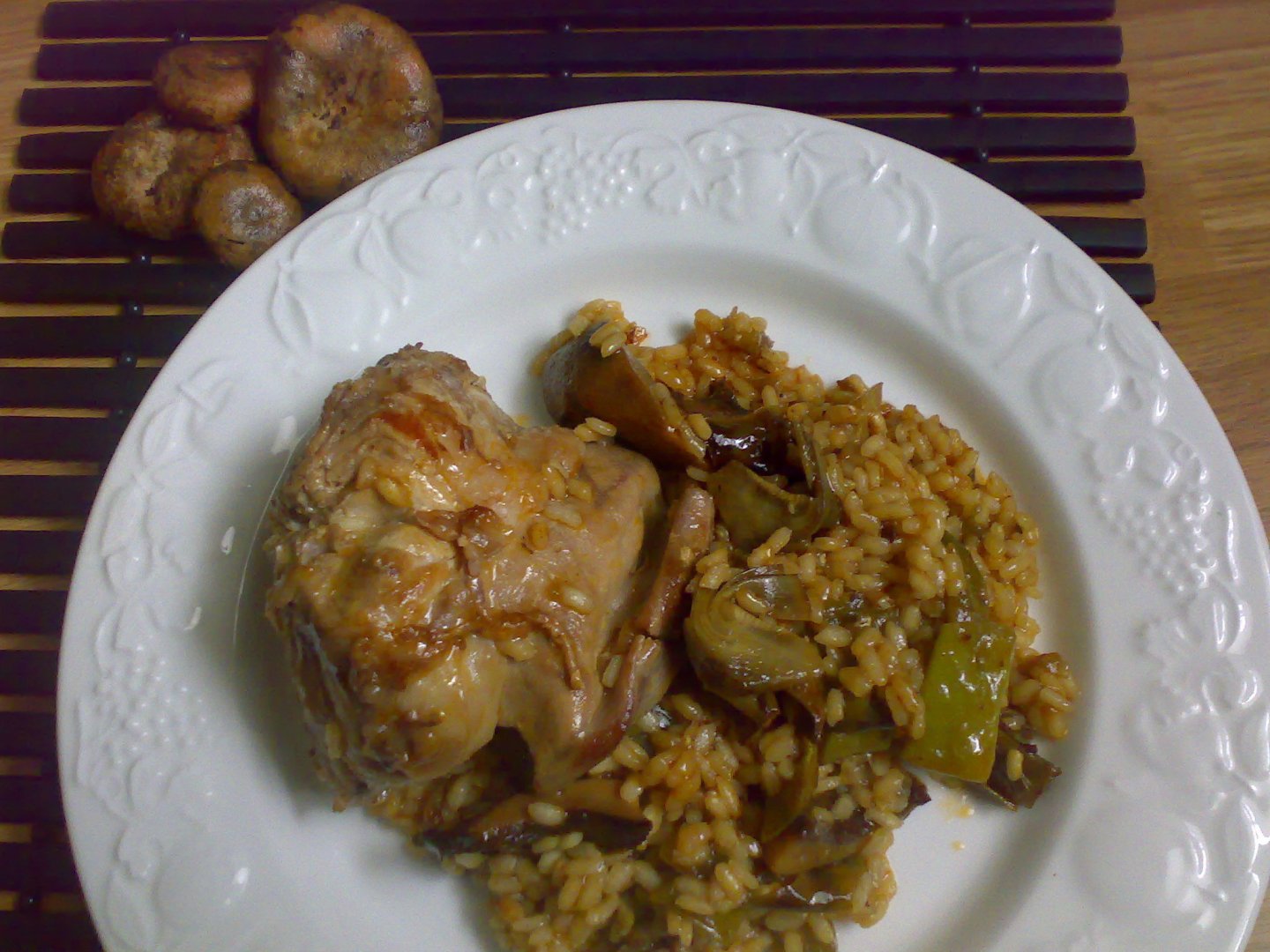 Paella de conejo y rovellones - Receta Petitchef