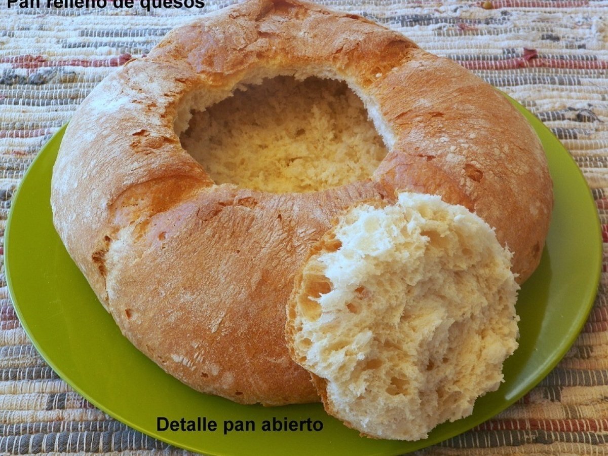 Receta de pan relleno de quesos fácil y delicioso