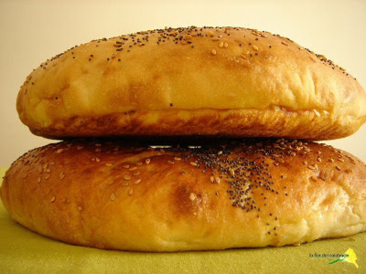 Receta de pan turco de ramadán (ramazan pidesi)