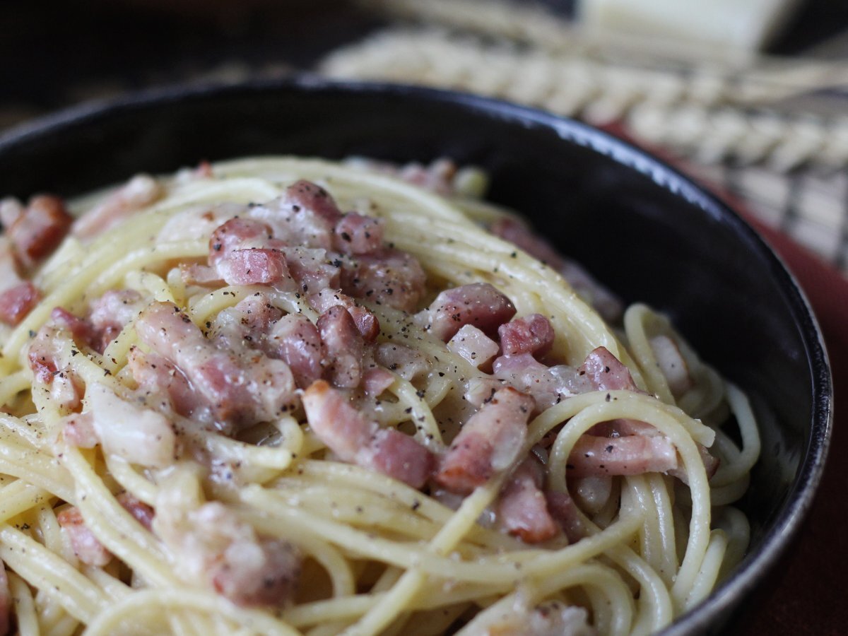 Receta de pasta con bacon: fácil y barata